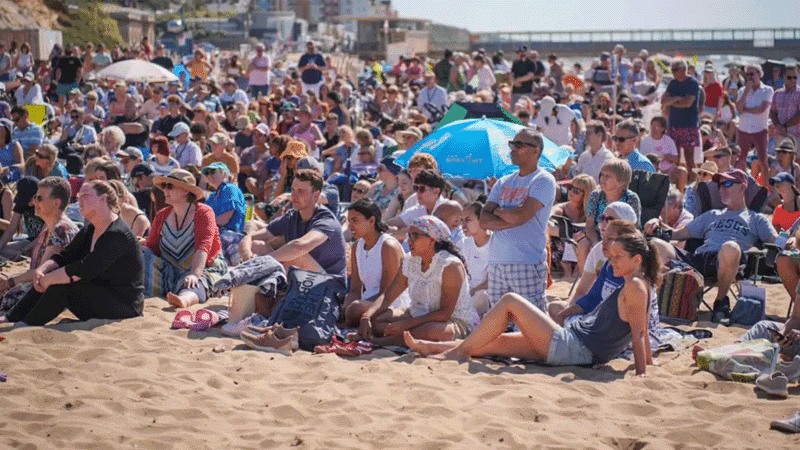 92 baptised at Bournemouth Beach - The Christian Institute
